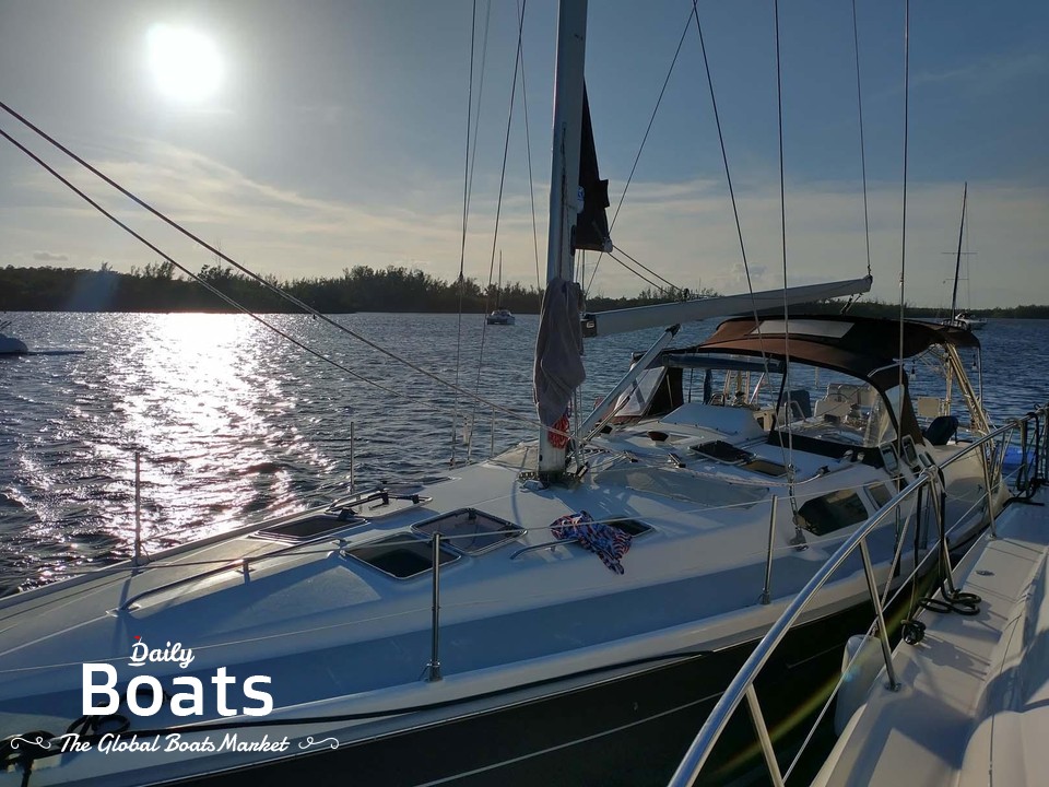 2001 Hunter 460 Sloop for sale. View price, photos and Buy 2001 Hunter ...