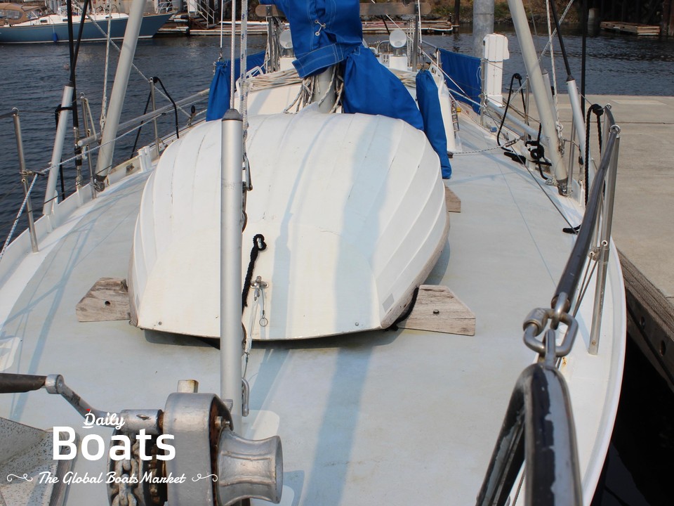 1985 Ebbtide 33 for sale. View price, photos and Buy 1985 Ebbtide 33 ...