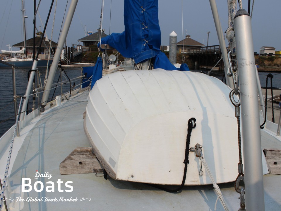 1985 Ebbtide 33 for sale. View price, photos and Buy 1985 Ebbtide 33 ...