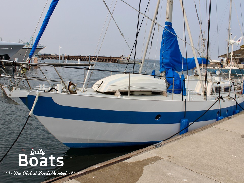 1985 Ebbtide 33 for sale. View price, photos and Buy 1985 Ebbtide 33 ...