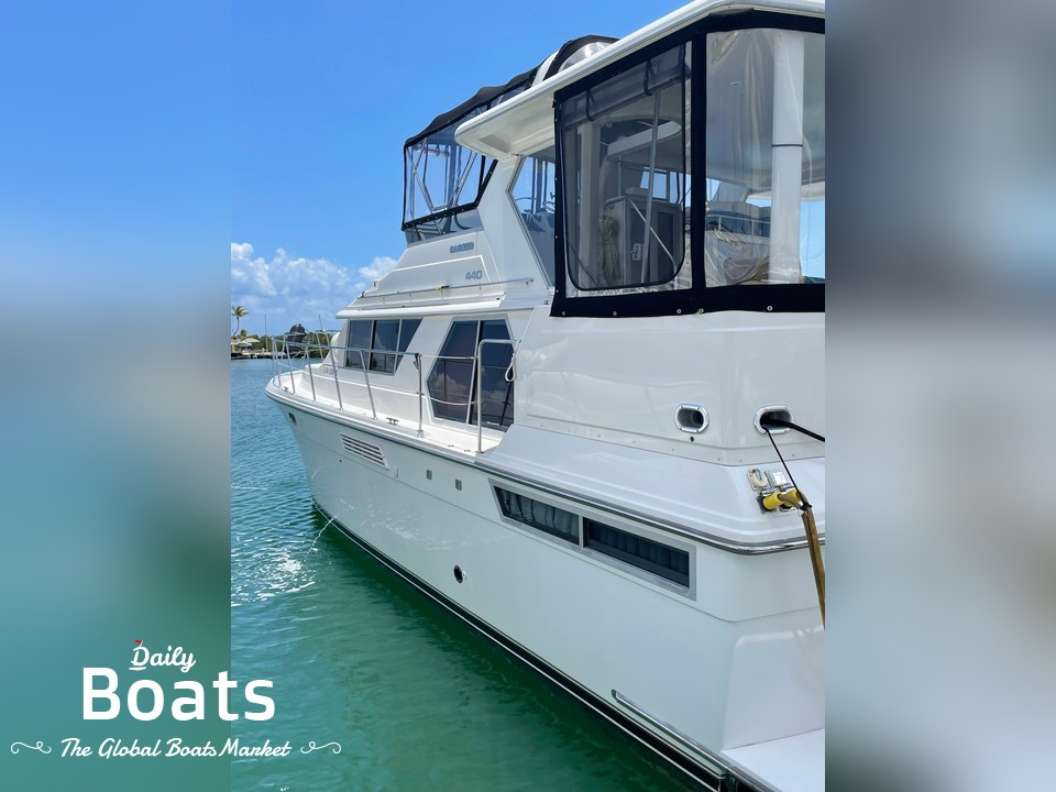 1993 Carver 440 Aft Cabin Motor Yacht for sale. View price, photos and ...
