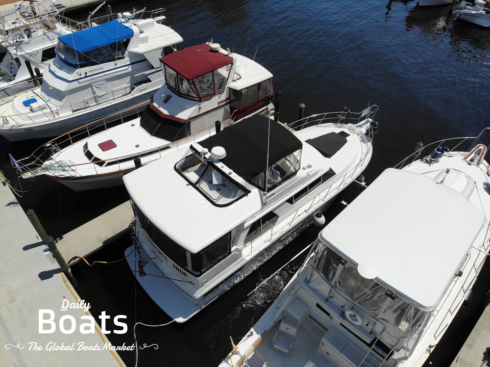 1993 Carver 440 Aft Cabin Motor Yacht for sale. View price, photos and ...