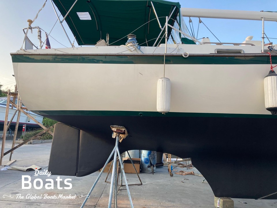 1980 Pearson 424 for sale. View price, photos and Buy 1980 Pearson 424 ...