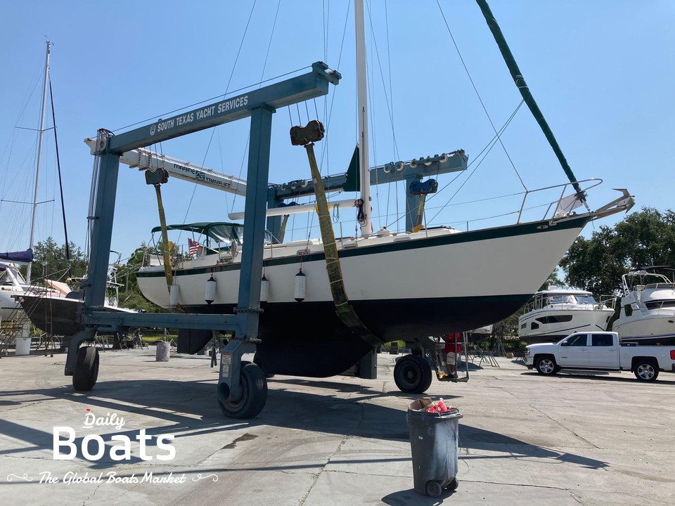 1980 Pearson 424 for sale. View price, photos and Buy 1980 Pearson 424 ...