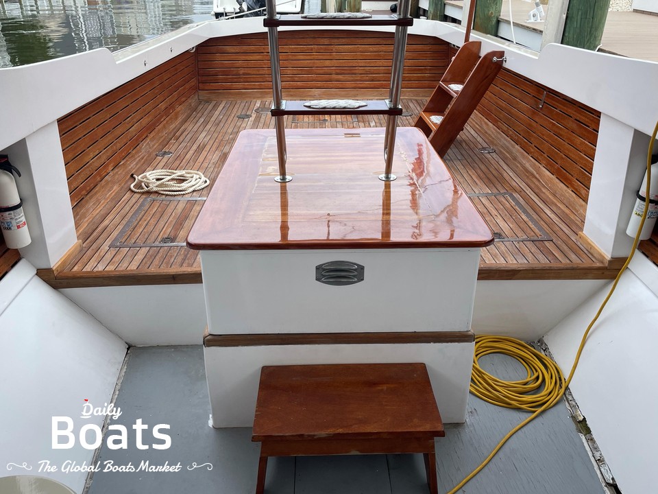 1968 Hubert Johnson Sea Skiff With Flybridge for sale. View price ...