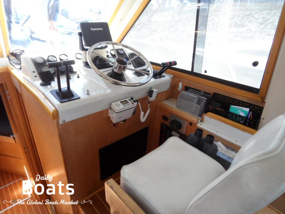 1993 Navigator 3300 for sale. View price, photos and Buy 1993 Navigator ...