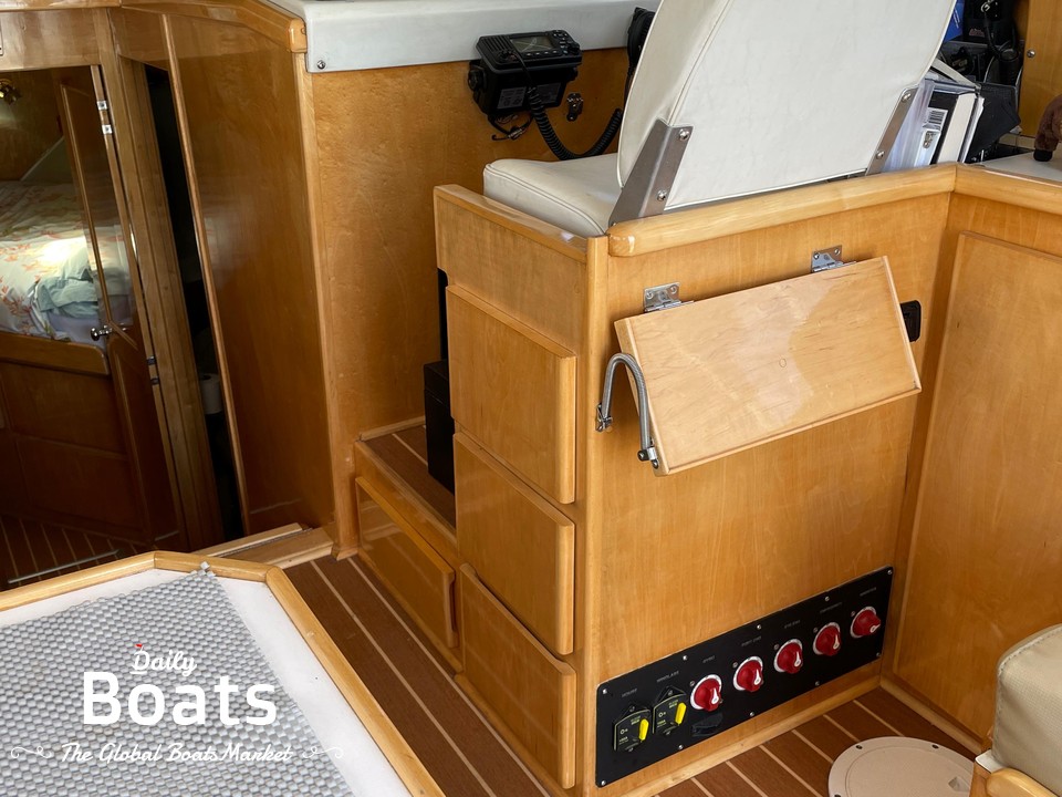 1993 Navigator 3300 for sale. View price, photos and Buy 1993 Navigator ...