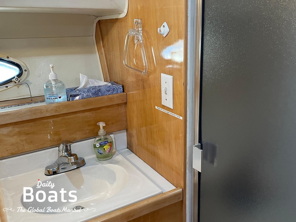 1993 Navigator 3300 for sale. View price, photos and Buy 1993 Navigator ...