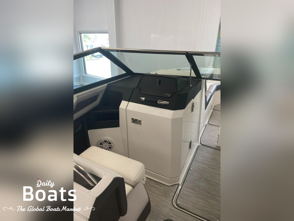 2022 Cobalt R8 Outboard for sale. View price, photos and Buy 2022 ...