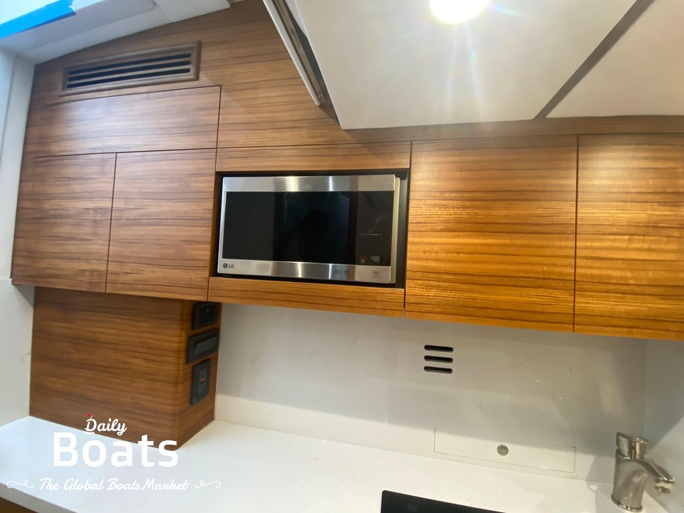 2023 Bonadeo Custom Carolina Walkaround 45 for sale. View price, photos ...