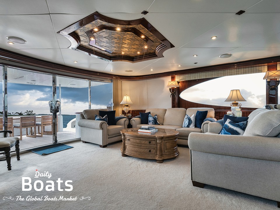 2004 Lazzara Yachts 106 for sale. View price, photos and Buy 2004 ...