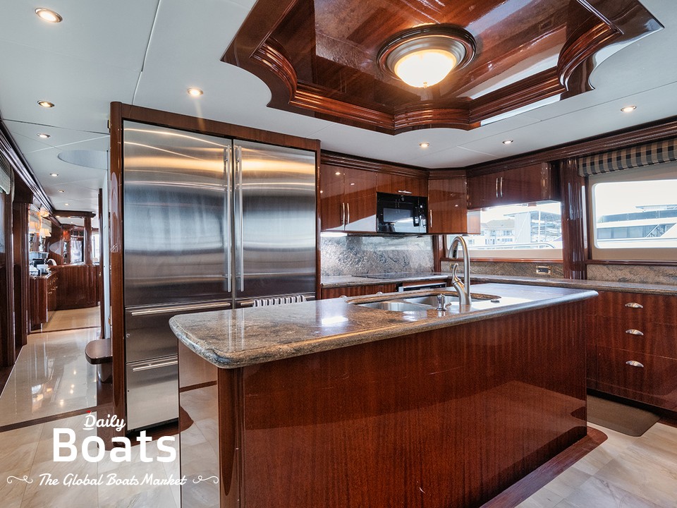 2004 Lazzara Yachts 106 for sale. View price, photos and Buy 2004 ...