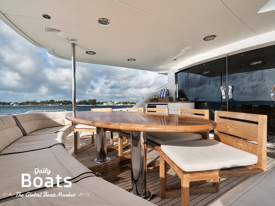 2004 Lazzara Yachts 106 for sale. View price, photos and Buy 2004 ...