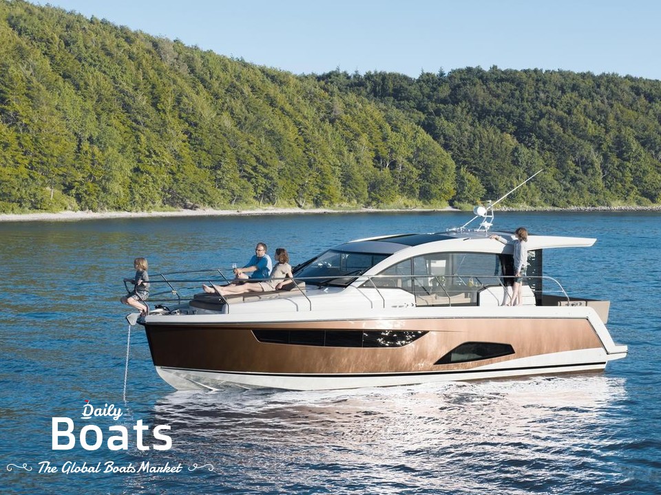 2021 Sealine C330 (Factory Order) for sale. View price, photos and Buy ...