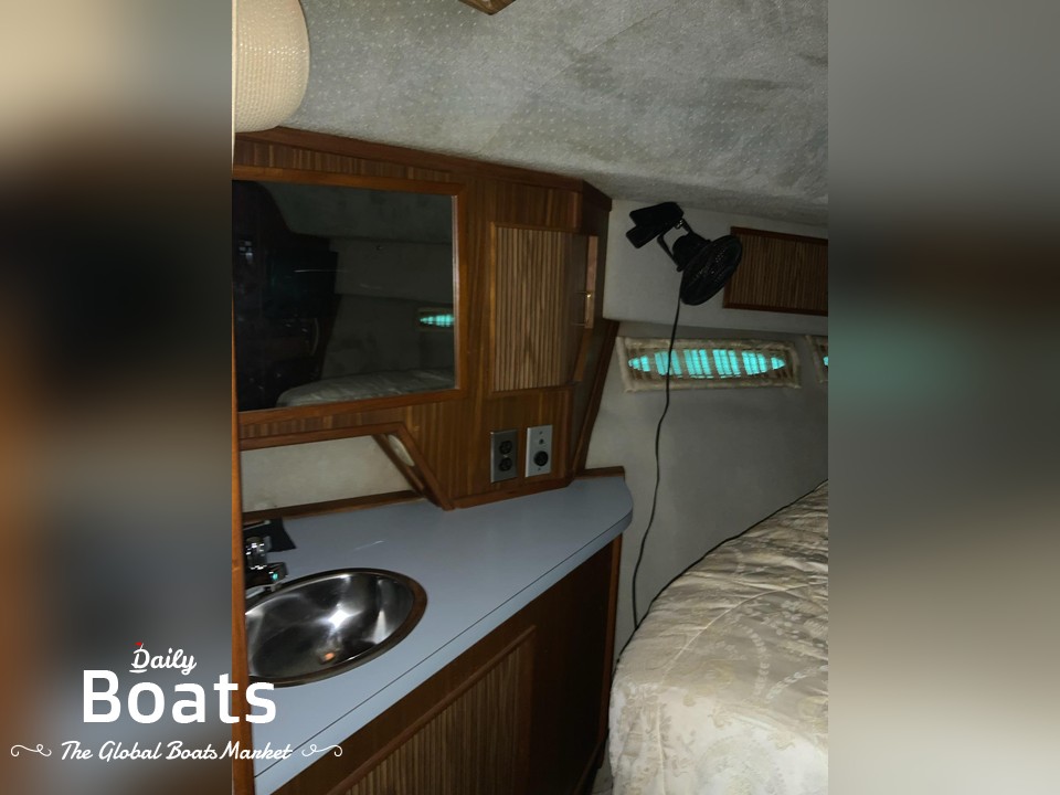 1989 Sea Ray 390 Express Cruiser for sale. View price, photos and Buy ...