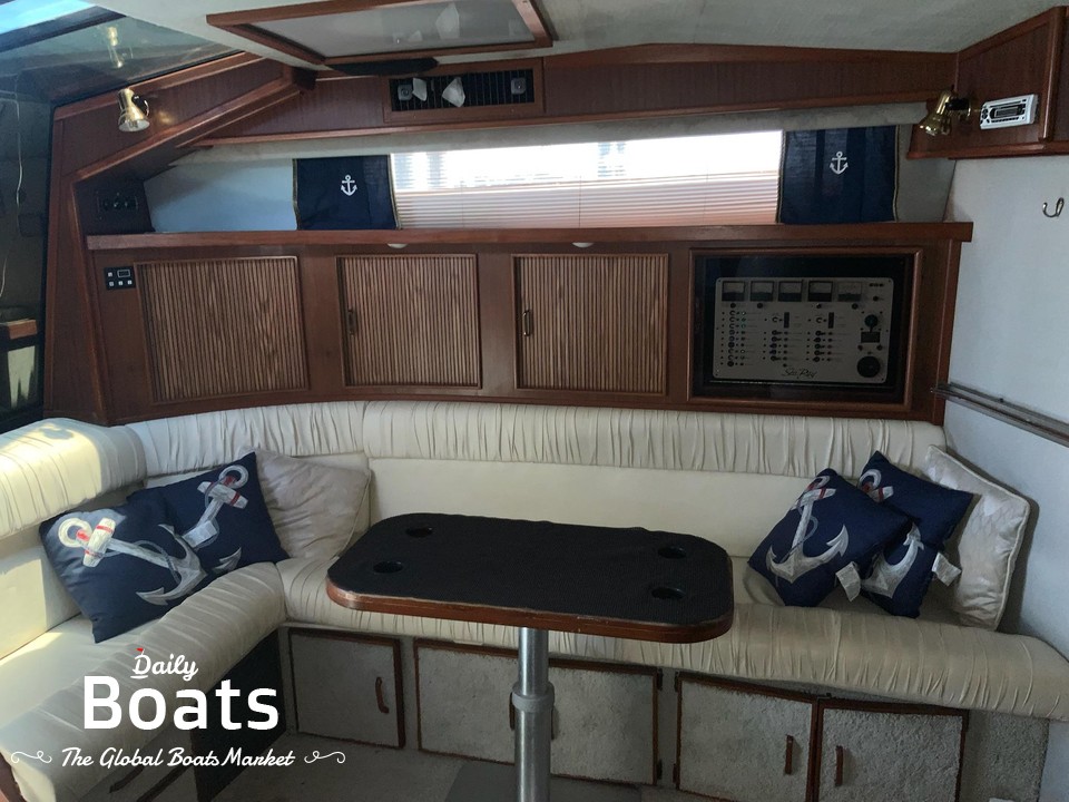 1989 Sea Ray 390 Express Cruiser for sale. View price, photos and Buy ...
