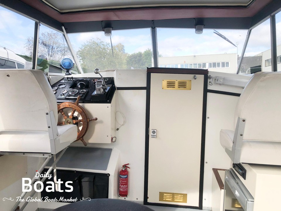 1975 Princess 25 for sale. View price, photos and Buy 1975 Princess 25 ...