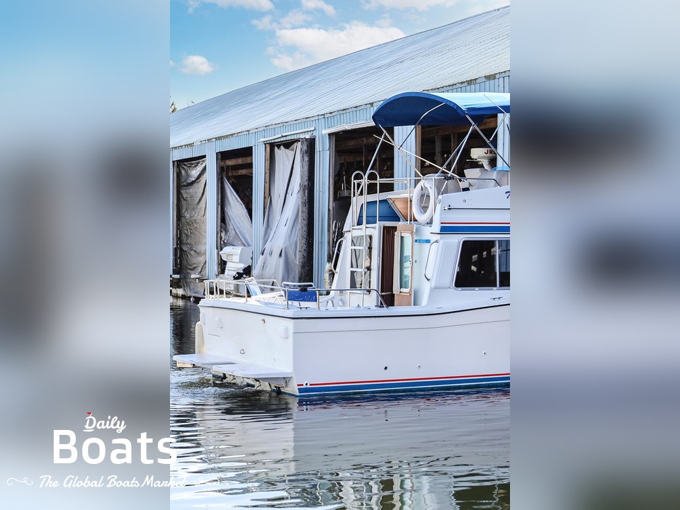 1988 Commander 30 for sale. View price, photos and Buy 1988 Commander ...