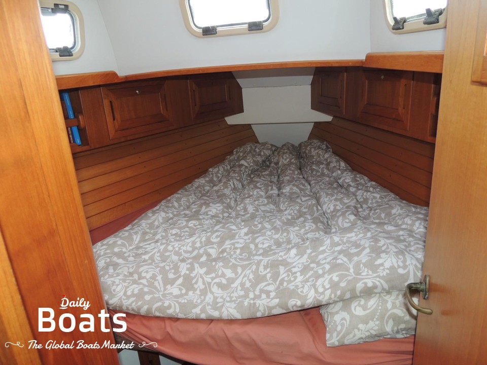 1998 Victoria 38 for sale. View price, photos and Buy 1998 Victoria 38 ...