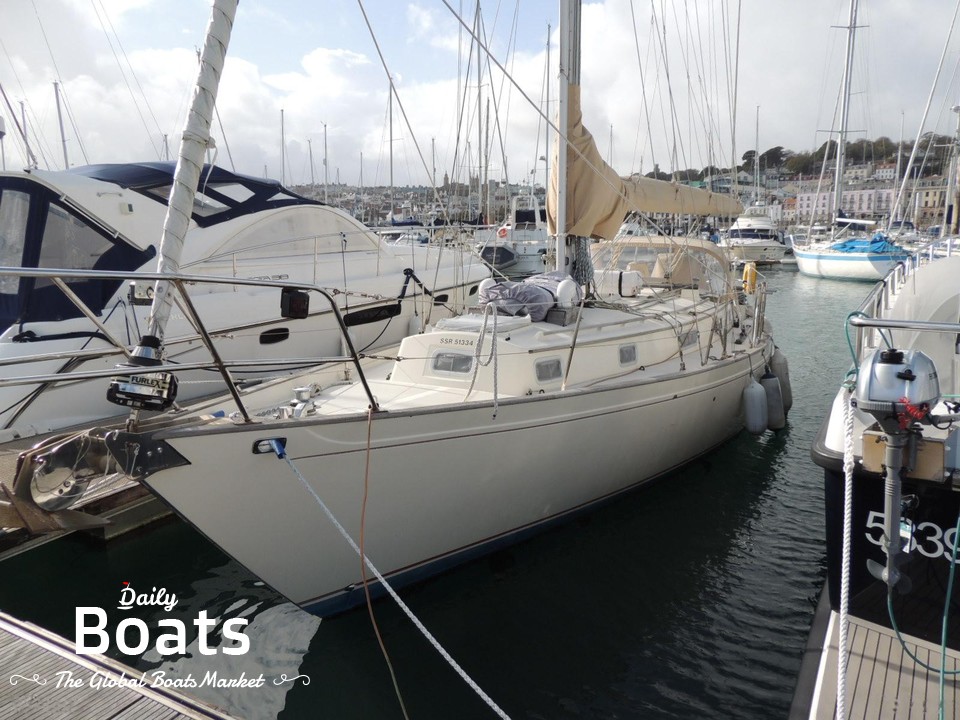 1998 Victoria 38 for sale. View price, photos and Buy 1998 Victoria 38 ...