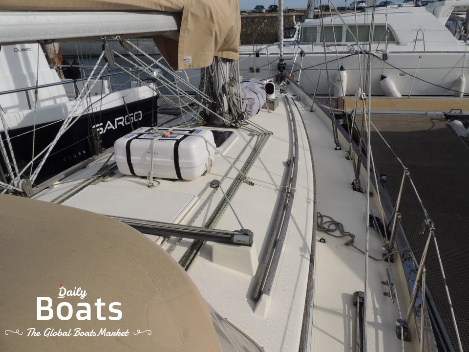 1998 Victoria 38 for sale. View price, photos and Buy 1998 Victoria 38 ...