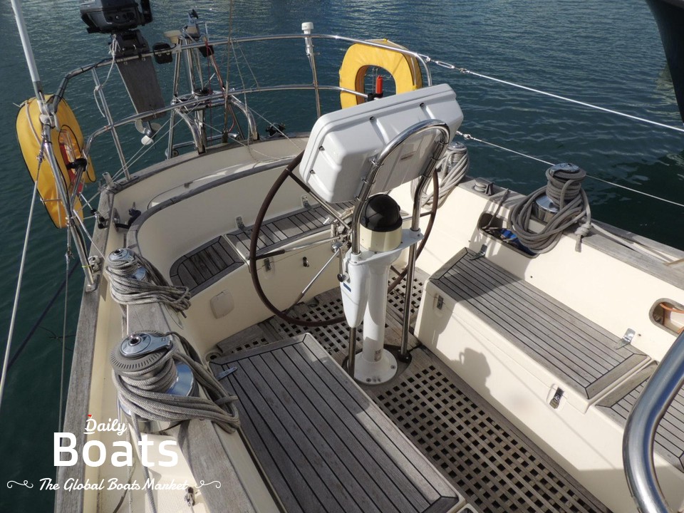 1998 Victoria 38 for sale. View price, photos and Buy 1998 Victoria 38 ...