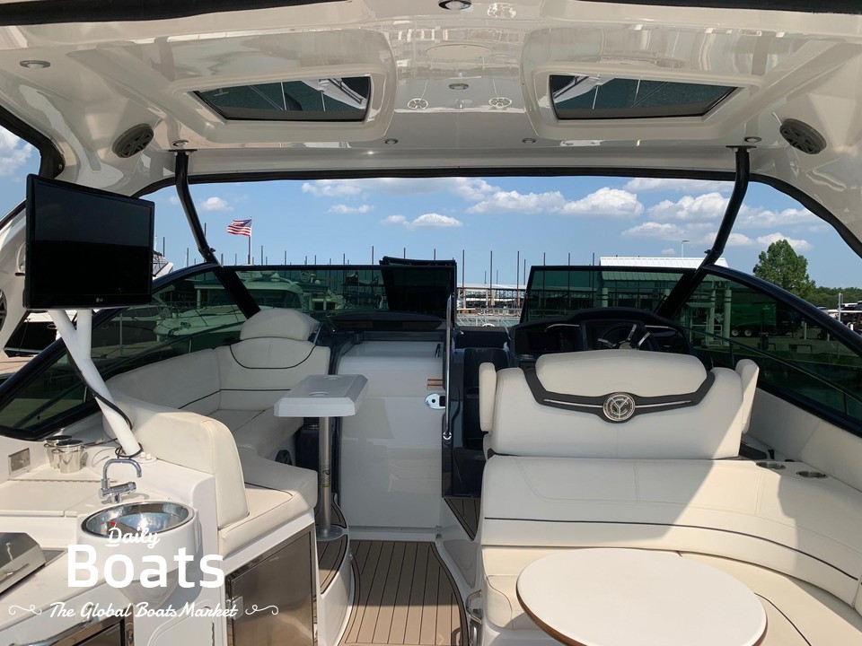 2017 Cruisers Yachts 38 Express for sale. View price, photos and Buy ...