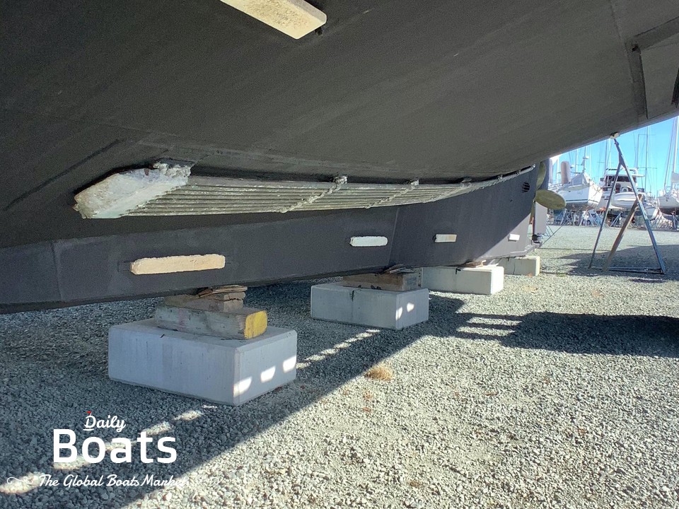 2010 Custom 90' Expedition Yacht for sale. View price, photos and Buy ...