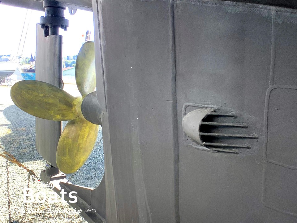 2010 Custom 90' Expedition Yacht for sale. View price, photos and Buy ...