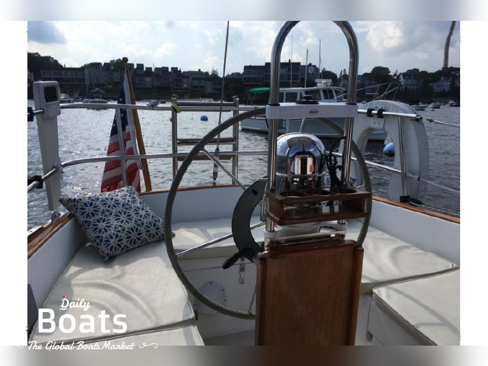 1986 Bristol 35.5 for sale. View price, photos and Buy 1986 Bristol 35. ...