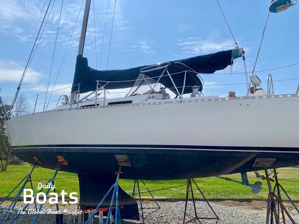 1998 J Boats J/42 for sale. View price, photos and Buy 1998 J Boats J ...