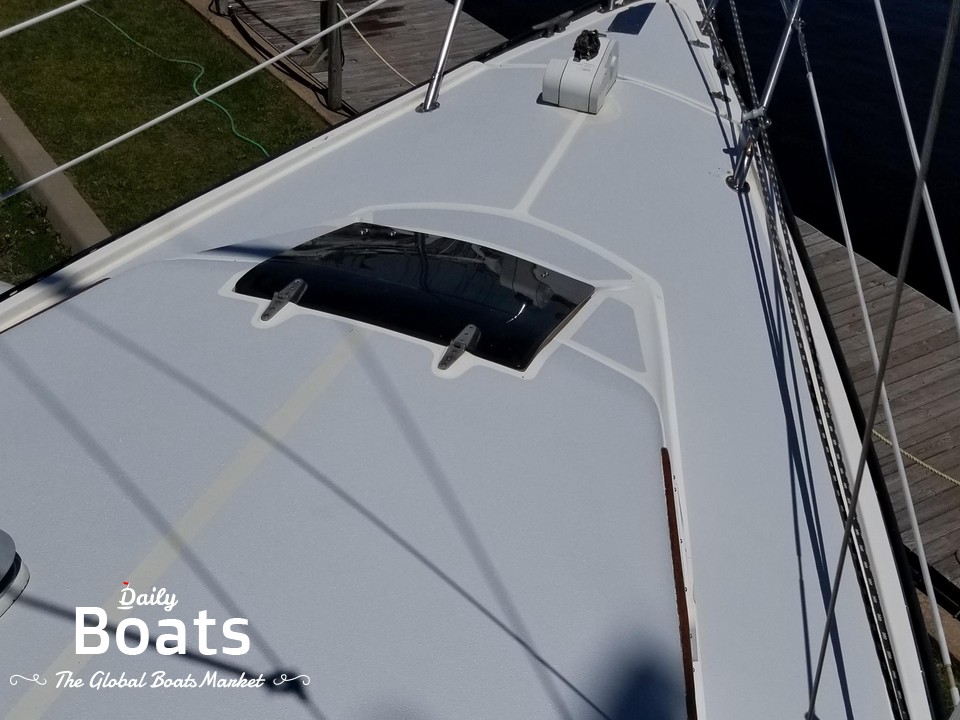1988 Newport 31 for sale. View price, photos and Buy 1988 Newport 31 ...