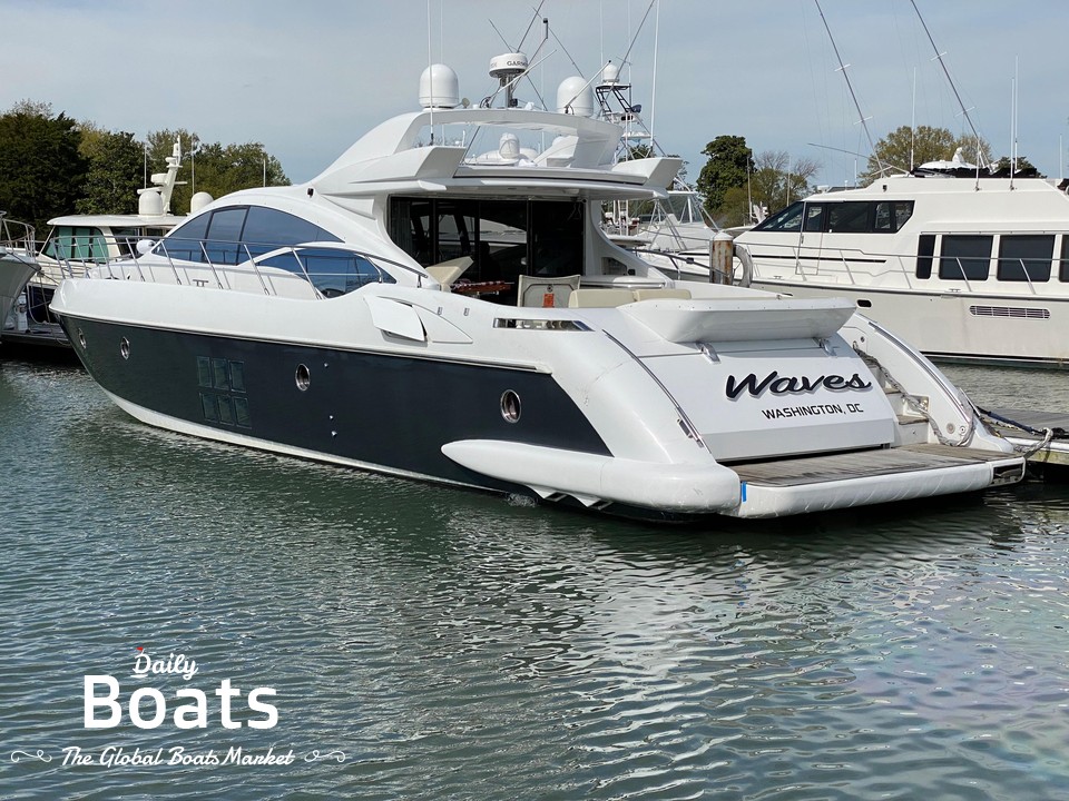 2005 Azimut 68 Plus for sale. View price, photos and Buy 2005 Azimut 68 ...