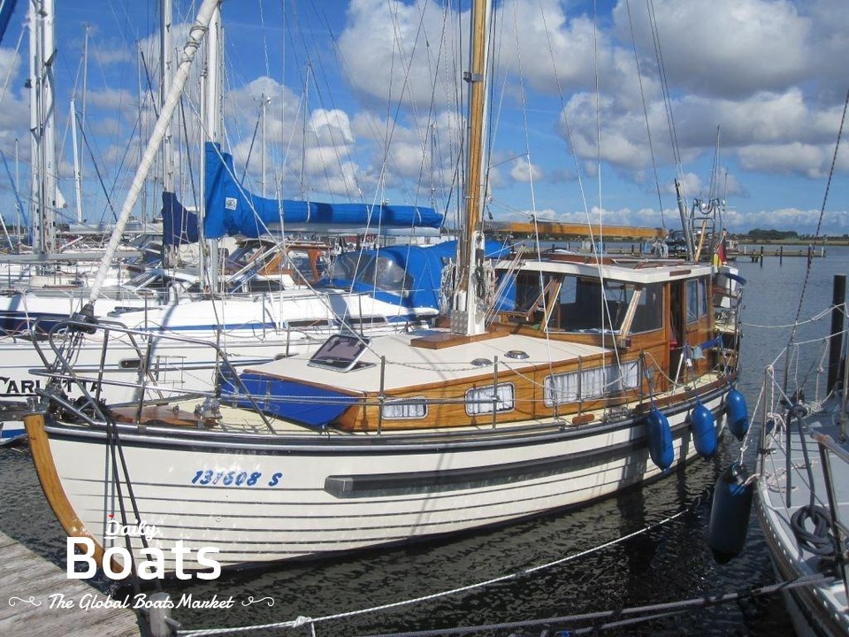 1985 Custom Besmer Motorsegler 10M for sale. View price, photos and Buy ...