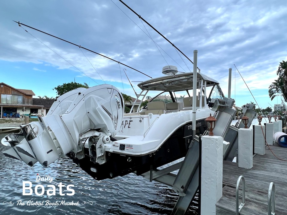 2019 Everglades 340 Dc for sale. View price, photos and Buy 2019 ...