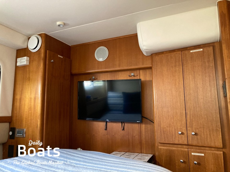 1997 Carver 400 Cockpit Motor Yacht for sale. View price, photos and ...