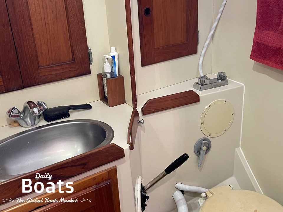 1992 Valiant Cutter for sale. View price, photos and Buy 1992 Valiant ...