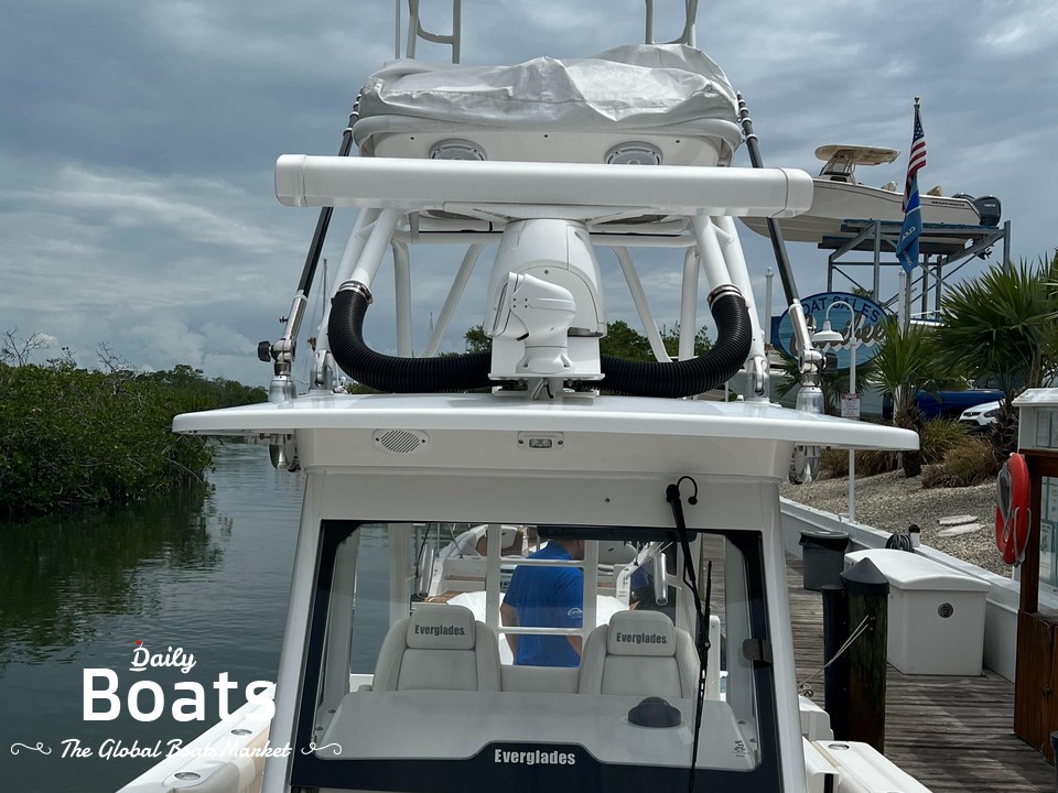 2017 Everglades 325Cc for sale. View price, photos and Buy 2017 ...