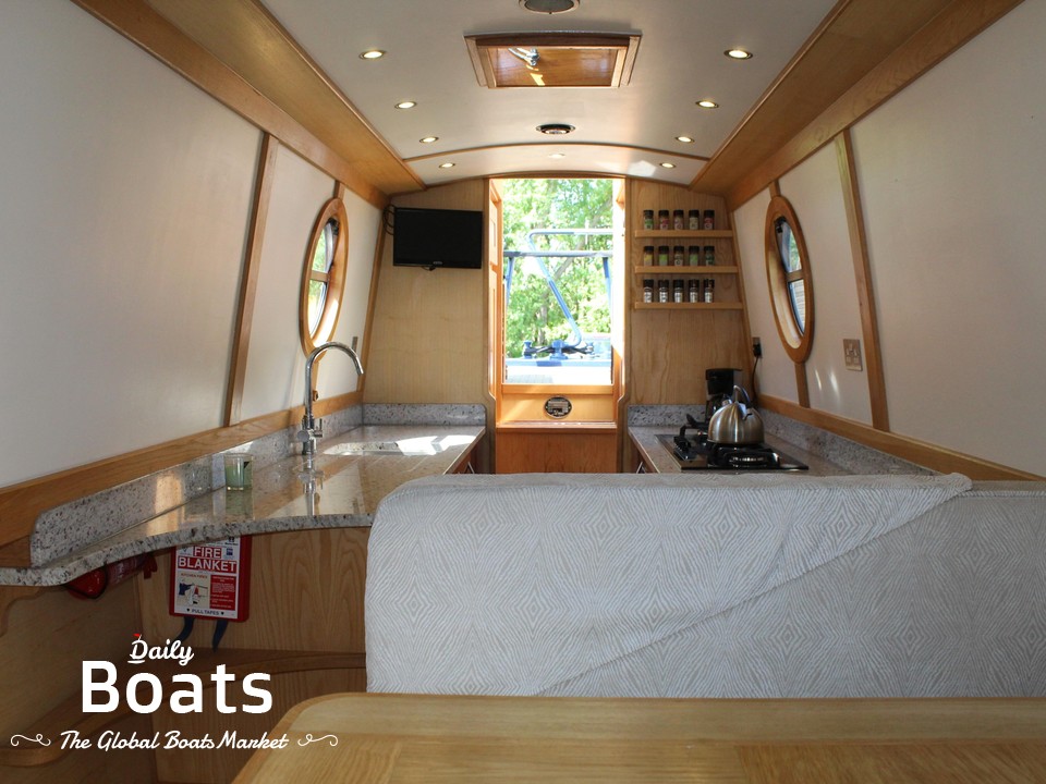 2014 Colecraft / Aqua 69' Semi Cruiser Narrowboat for sale. View price ...