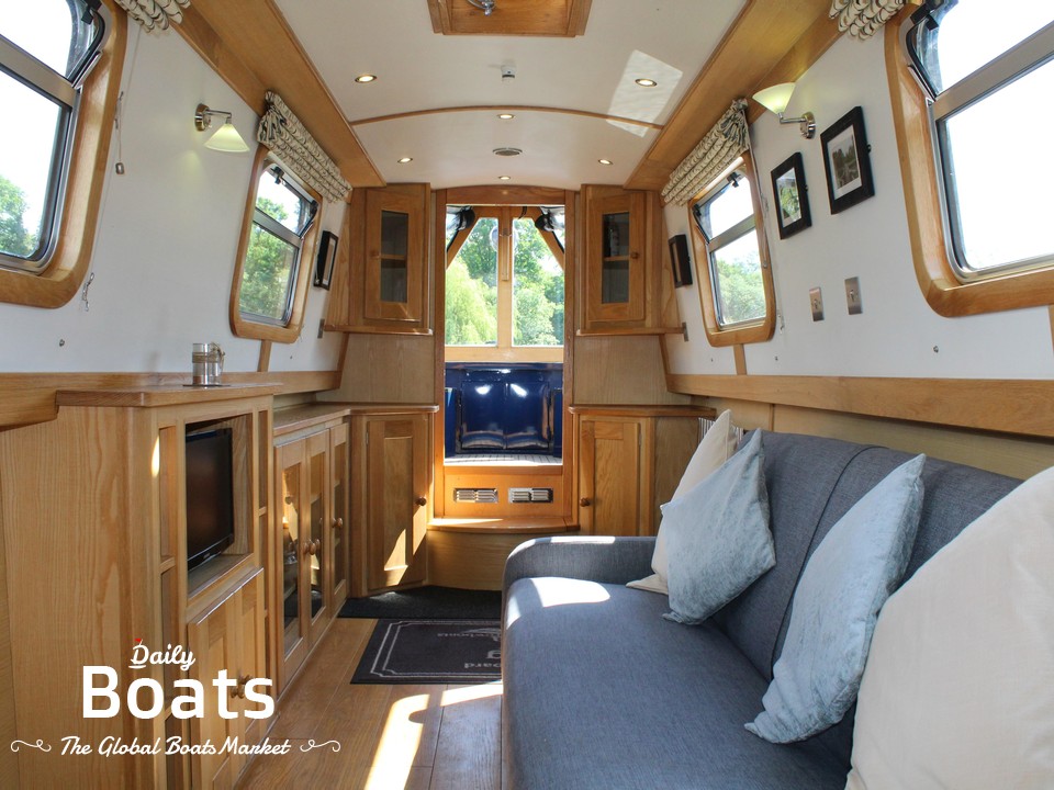 2014 Colecraft / Aqua 69' Semi Cruiser Narrowboat for sale. View price ...