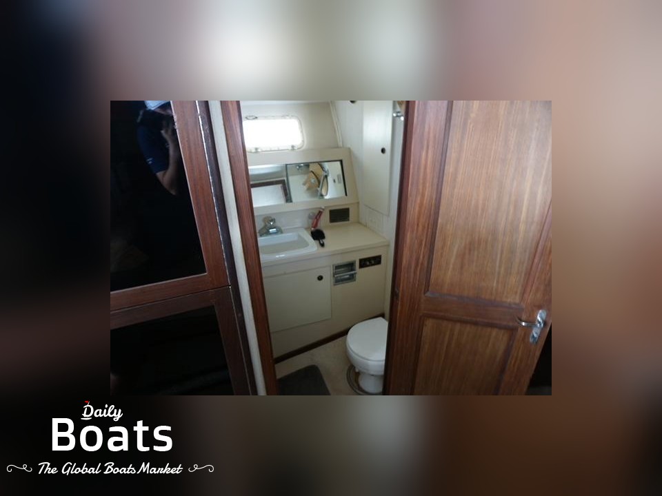 1985 Hatteras 36 Convertible for sale. View price, photos and Buy 1985 ...