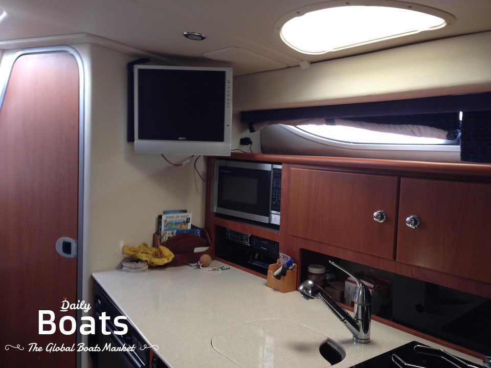 2009 Bayliner 320 for sale. View price, photos and Buy 2009 Bayliner ...