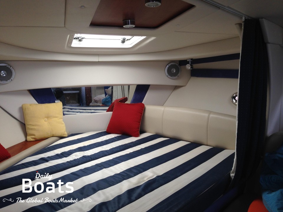 2009 Bayliner 320 for sale. View price, photos and Buy 2009 Bayliner ...