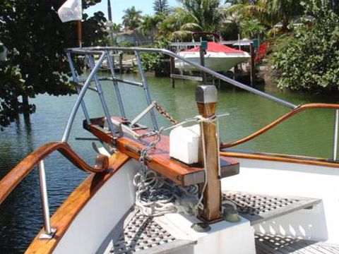 1984 Universal Sundeck Trawler for sale. View price, photos and Buy ...