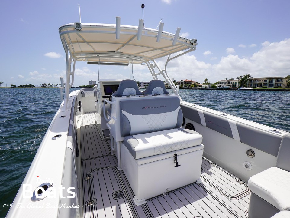 2000 Midnight Express 39 Cuddy for sale. View price, photos and Buy ...