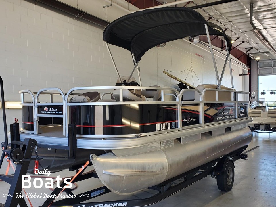 2019 Tracker Bass Buggy 18 Dlx for sale. View price, photos and Buy ...