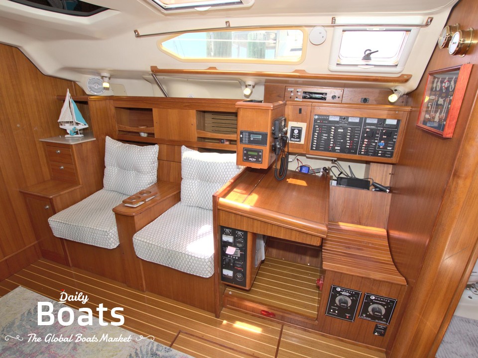 2001 Hunter 460 for sale. View price, photos and Buy 2001 Hunter 460 ...