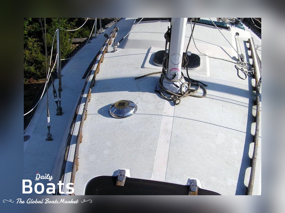 1974 Islander 32-2 for sale. View price, photos and Buy 1974 Islander ...