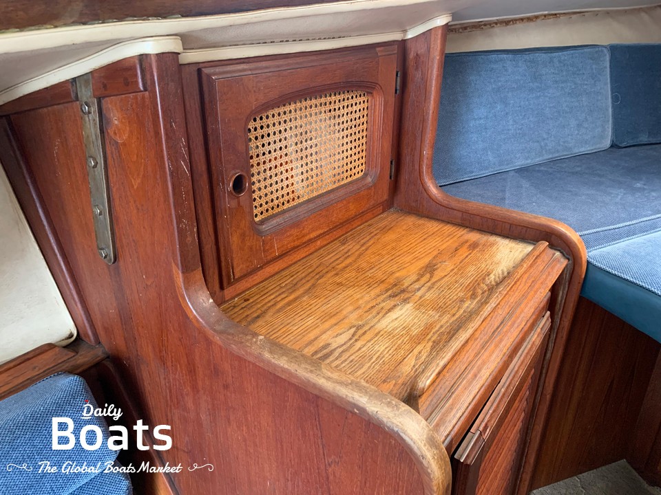 1977 Islander 28 for sale. View price, photos and Buy 1977 Islander 28 ...