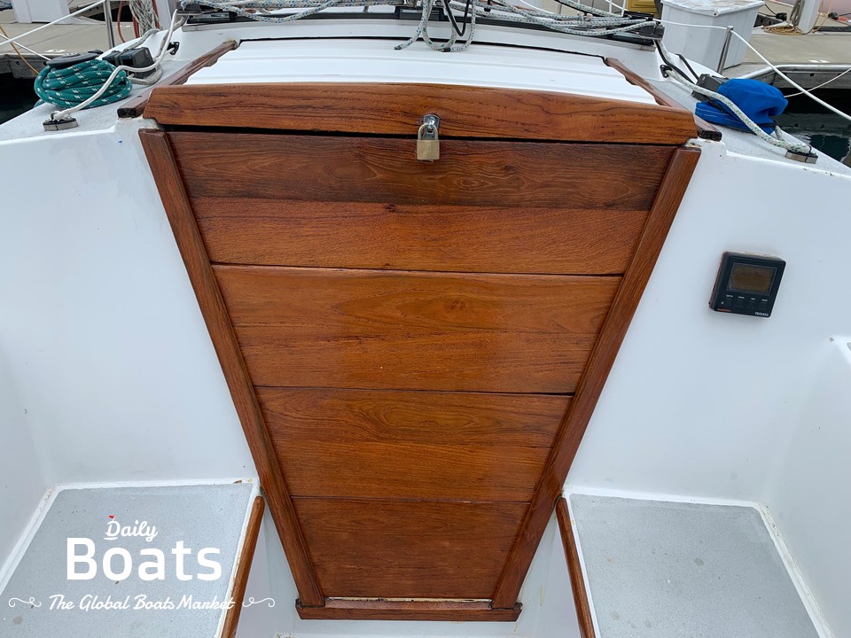 1977 Islander 28 for sale. View price, photos and Buy 1977 Islander 28 ...